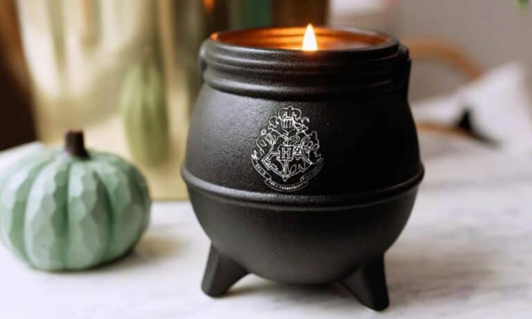 Best Harry Potter Candles: Lumos Maxima - Wizards Welcome